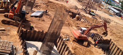 ให้เช่ารถแบคโฮไวโบร ตอก ถอนชีทไพล์ sheetpile king post เหล็ก Barcing งานป้องกันดินพัง